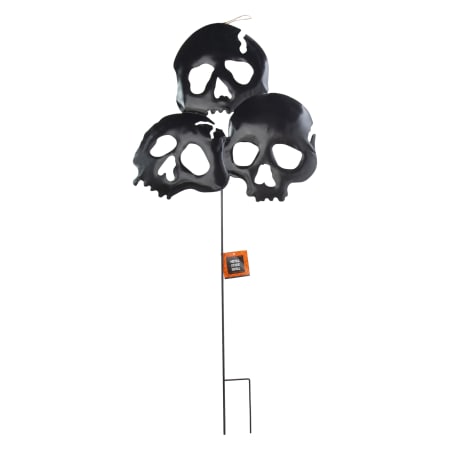 stacked skulls metal lawn stake | Five Below